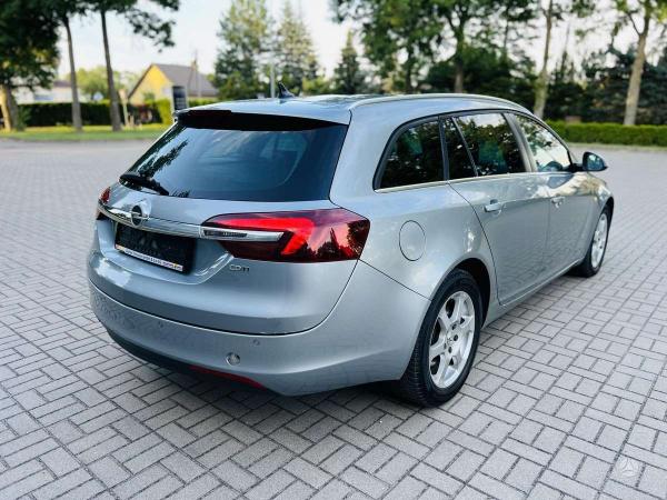 Grey Opel Insignia 2015 in Marijampole, with an engine capacity of 1.96 L and mileage of 304 thousand km for 4700 €, photo 3 on AUTOMOTO.COM.LV