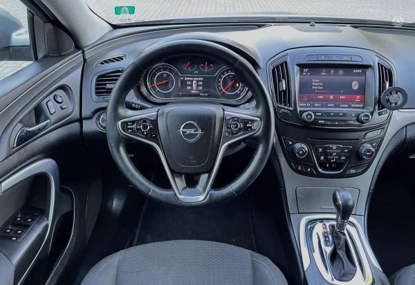 Grey Opel Insignia 2015 in Marijampole, with an engine capacity of 1.96 L and mileage of 304 thousand km for 4700 €, photo 6 on AUTOMOTO.COM.LV