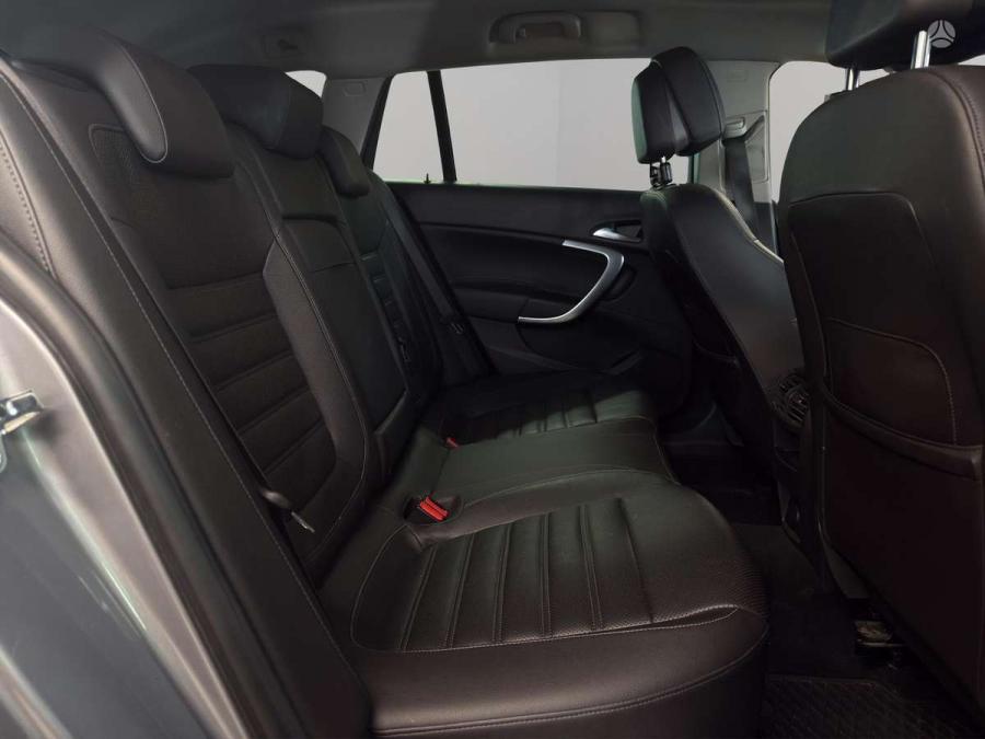 Pelēks Opel Insignia 2015 Kauņa, ar dzinēja tilpumu 1.60 L un nobraukumu 240 tūkst. km par 4999 €, foto 10 vietnē AUTOMOTO.COM.LV