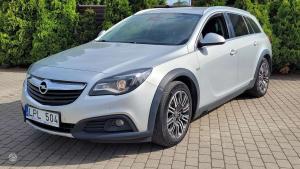 Grey Opel Insignia 2015 in Kretinga, with an engine capacity of 1.96 L and mileage of 296 thousand km for 3950 €, photo  on AUTOMOTO.COM.LV