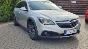 Grey Opel Insignia 2015 in Kretinga, with an engine capacity of 1.96 L and mileage of 296 thousand km for 3950 €, photo 4 on AUTOMOTO.COM.LV