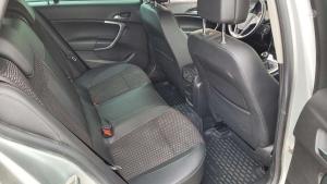 Grey Opel Insignia 2015 in Kretinga, with an engine capacity of 1.96 L and mileage of 296 thousand km for 3950 €, photo 9 on AUTOMOTO.COM.LV