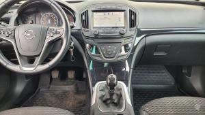 Grey Opel Insignia 2015 in Kretinga, with an engine capacity of 1.96 L and mileage of 296 thousand km for 3950 €, photo 10 on AUTOMOTO.COM.LV
