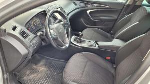 Grey Opel Insignia 2015 in Kretinga, with an engine capacity of 1.96 L and mileage of 296 thousand km for 3950 €, photo 14 on AUTOMOTO.COM.LV