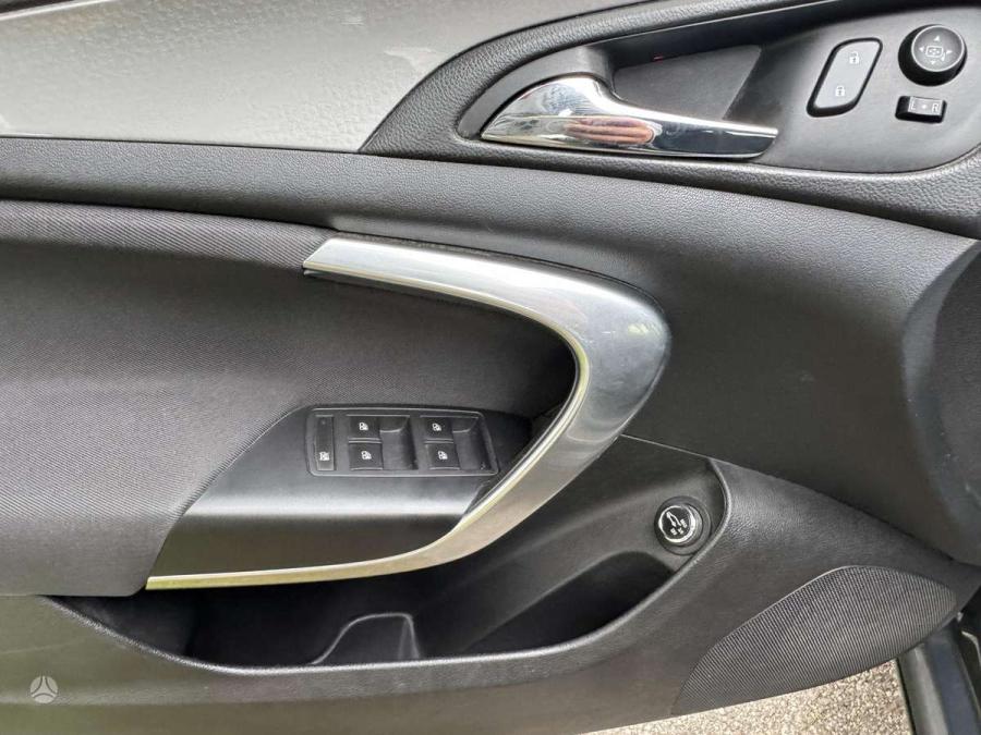 Pelēks Opel Insignia 2015 Marijampole, ar dzinēja tilpumu 1.96 L un nobraukumu 180 tūkst. km par 5300 €, foto 12 vietnē AUTOMOTO.COM.LV