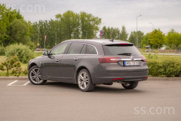 Opel Insignia 2015 Jelgava vietnÄ PelÄks Opel Insignia 2015 Jelgava, ar dzinÄja tilpumu 2.00 L un nobraukumu 300 tÅ«kst. km par 4950 ā¬, foto 8 vietnÄ AUTOMOTO.COM.LV