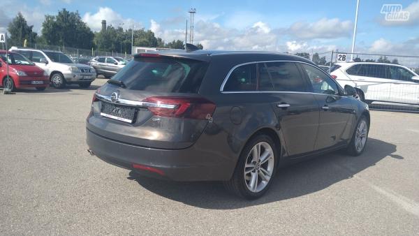 Grey Opel Insignia 2015 in Marijampole, with an engine capacity of 2.00 L and mileage of 180 thousand km for 6500 €, photo 5 on AUTOMOTO.COM.LV