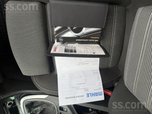 Grey Opel Insignia 2015 in Valmiera, with an engine capacity of 2.00 L and mileage of 179 thousand km for 6800 €, photo 10 on AUTOMOTO.COM.LV