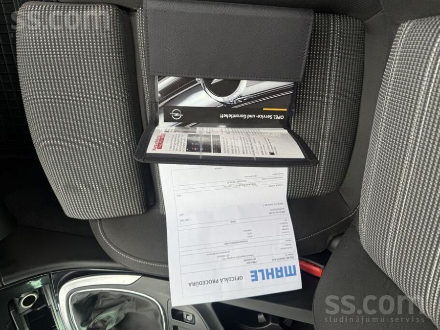 Grey Opel Insignia 2015 in Valmiera, with an engine capacity of 2.00 L and mileage of 179 thousand km for 6800 €, photo 10 on AUTOMOTO.COM.LV