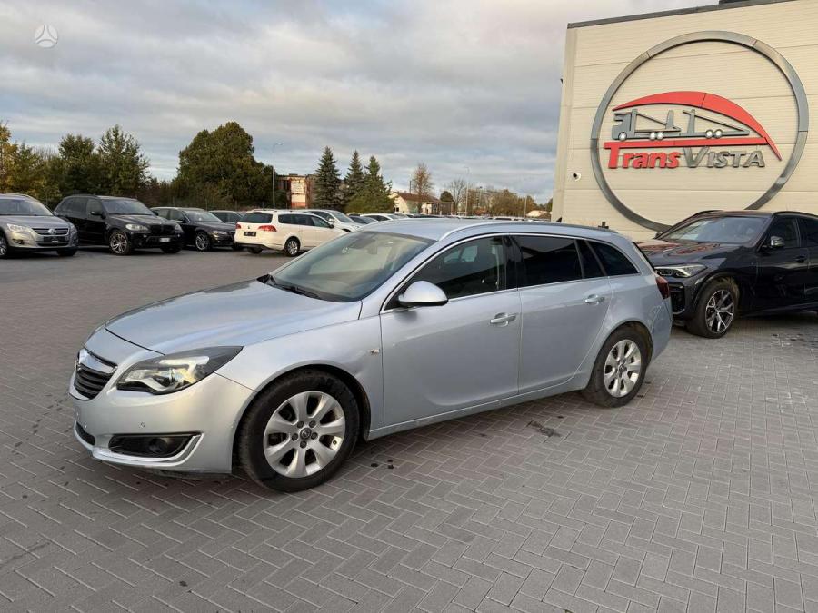 Grey Opel Insignia 2015 in Telschi, with an engine capacity of 1.96 L and mileage of 261 thousand km for 3300 €, photo 3 on AUTOMOTO.COM.LV