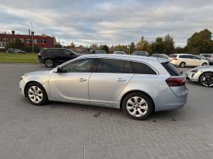 Grey Opel Insignia 2015 in Telschi, with an engine capacity of 1.96 L and mileage of 261 thousand km for 3300 €, photo 4 on AUTOMOTO.COM.LV