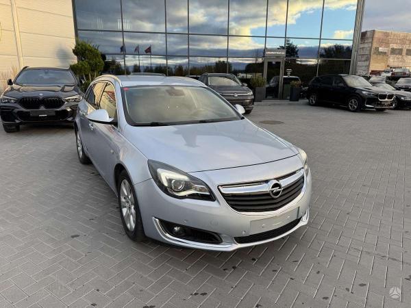 Opel Insignia 2015 in Telschi on AUTOMOTO.COM.LV Grey Opel Insignia 2015 in Telschi, with an engine capacity of 1.96 L and mileage of 261 thousand km for 3300 €, photo 10 on AUTOMOTO.COM.LV