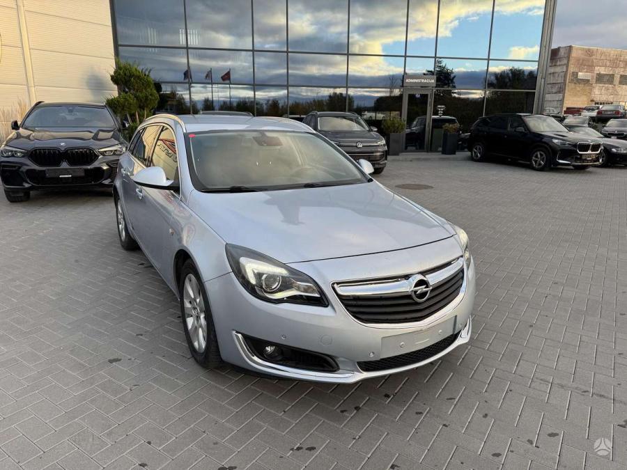 Grey Opel Insignia 2015 in Telschi, with an engine capacity of 1.96 L and mileage of 261 thousand km for 3300 €, photo 10 on AUTOMOTO.COM.LV