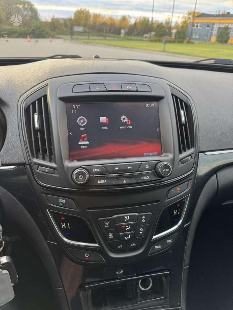 Grey Opel Insignia 2015 in Telschi, with an engine capacity of 1.96 L and mileage of 261 thousand km for 3300 €, photo 24 on AUTOMOTO.COM.LV