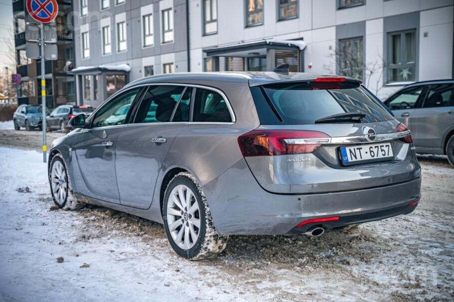 Grey Opel Insignia 2016 in Riga, with an engine capacity of 2.00 L and mileage of 0 thousand km for 3990 €, photo 6 on AUTOMOTO.COM.LV