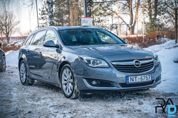 Grey Opel Insignia 2016 in Riga, with an engine capacity of 2.00 L and mileage of 294 thousand km for 3990 €, photo 4 on AUTOMOTO.COM.LV
