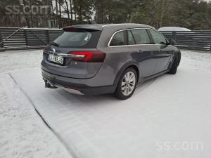 Grey Opel Insignia 2016 in Talsi, with an engine capacity of 2.00 L and mileage of 322 thousand km for 6350 €, photo 3 on AUTOMOTO.COM.LV