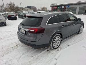 Grey Opel Insignia 2016 in Vilnius, with an engine capacity of 2.00 L and mileage of 325 thousand km for 4800 €, photo 5 on AUTOMOTO.COM.LV