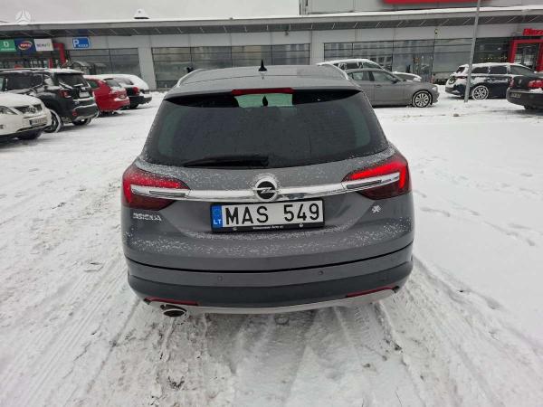 Grey Opel Insignia 2016 in Vilnius, with an engine capacity of 2.00 L and mileage of 325 thousand km for 4800 €, photo 6 on AUTOMOTO.COM.LV