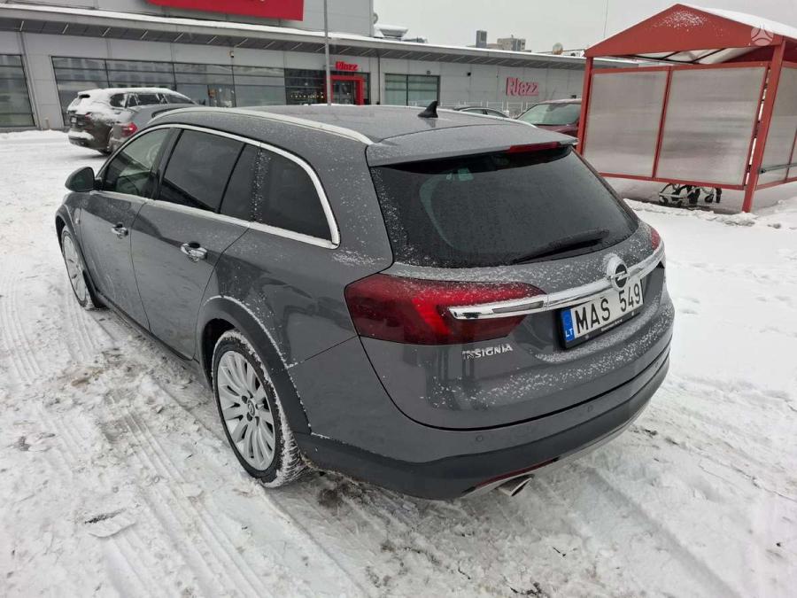 Grey Opel Insignia 2016 in Vilnius, with an engine capacity of 2.00 L and mileage of 325 thousand km for 4800 €, photo 7 on AUTOMOTO.COM.LV