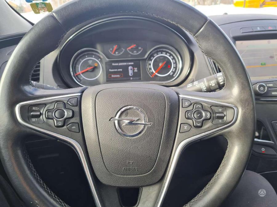 Grey Opel Insignia 2016 in Taurage, with an engine capacity of 1.60 L and mileage of 243 thousand km for 5250 €, photo 16 on AUTOMOTO.COM.LV