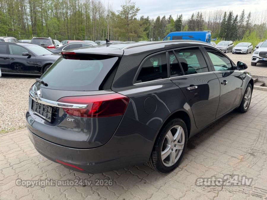 Grey Opel Insignia 2016 in Voru, with an engine capacity of 1.60 L and mileage of 179 thousand km for 6290 €, photo 5 on AUTOMOTO.COM.LV