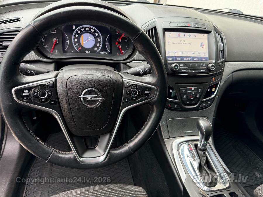 Grey Opel Insignia 2016 in Voru, with an engine capacity of 1.60 L and mileage of 179 thousand km for 6290 €, photo 7 on AUTOMOTO.COM.LV