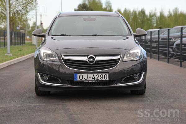 Grey Opel Insignia 2016 in Jelgava, with an engine capacity of 1.60 L and mileage of 0 thousand km for 6850 €, photo 2 on AUTOMOTO.COM.LV