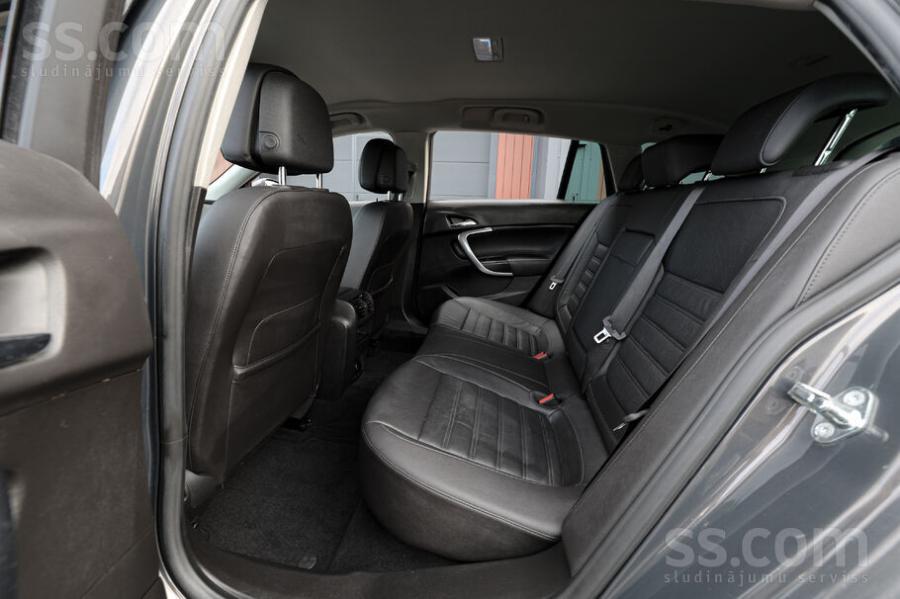 Pelēks Opel Insignia 2016 Jelgava, ar dzinēja tilpumu 1.60 L un nobraukumu 0 tūkst. km par 6850 €, foto 11 vietnē AUTOMOTO.COM.LV