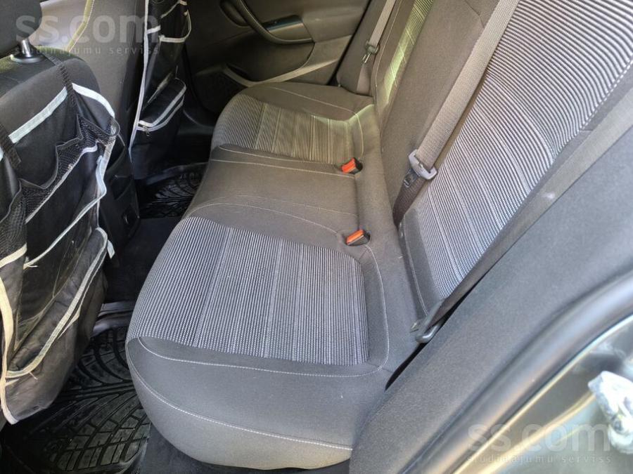 Pelēks Opel Insignia 2016 Jelgava, ar dzinēja tilpumu 2.00 L un nobraukumu 274 tūkst. km par 5950 €, foto 22 vietnē AUTOMOTO.COM.LV