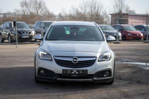 Grey Opel Insignia 2016 in Riga, with an engine capacity of 2.00 L and mileage of 238 thousand km for 7300 €, photo 7 on AUTOMOTO.COM.LV