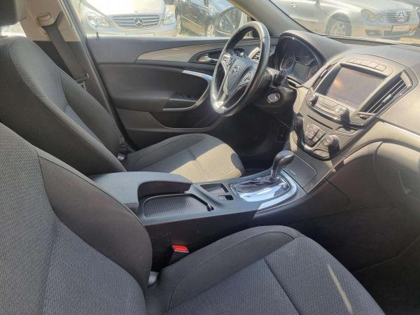 Grey Opel Insignia 2016 in Kaunas, with an engine capacity of 1.60 L and mileage of 208 thousand km for 4950 €, photo 5 on AUTOMOTO.COM.LV