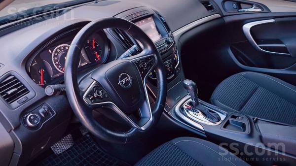 Pelēks Opel Insignia 2016 Rīga, ar dzinēja tilpumu 1.60 L un nobraukumu 120 tūkst. km par 7250 €, foto 3 vietnē AUTOMOTO.COM.LV
