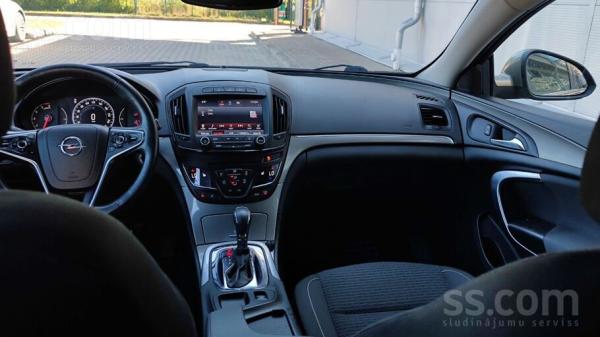 Pelēks Opel Insignia 2016 Rīga, ar dzinēja tilpumu 1.60 L un nobraukumu 120 tūkst. km par 7250 €, foto 4 vietnē AUTOMOTO.COM.LV