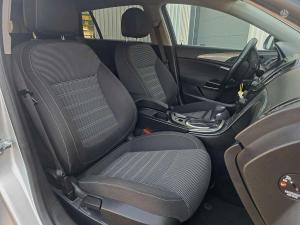 Pelēks Opel Insignia 2016 Jonava, ar dzinēja tilpumu 1.96 L un nobraukumu 303 tūkst. km par 4500 €, foto 16 vietnē AUTOMOTO.COM.LV