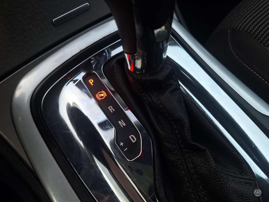 Pelēks Opel Insignia 2016 Jonava, ar dzinēja tilpumu 1.96 L un nobraukumu 303 tūkst. km par 4500 €, foto 22 vietnē AUTOMOTO.COM.LV