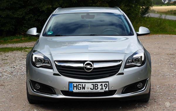 Grey Opel Insignia 2016 in Kretinga, with an engine capacity of 1.96 L and mileage of 202 thousand km for 6699 €, photo 5 on AUTOMOTO.COM.LV