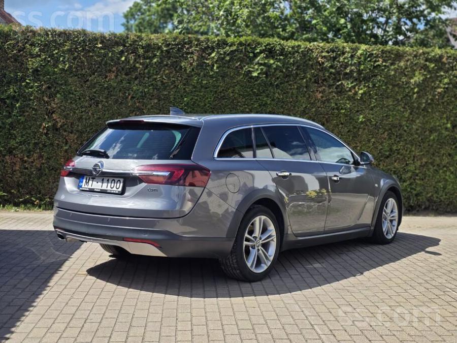 Grey Opel Insignia 2016 in Jelgava, with an engine capacity of 2.00 L and mileage of 240 thousand km for 6500 €, photo 7 on AUTOMOTO.COM.LV
