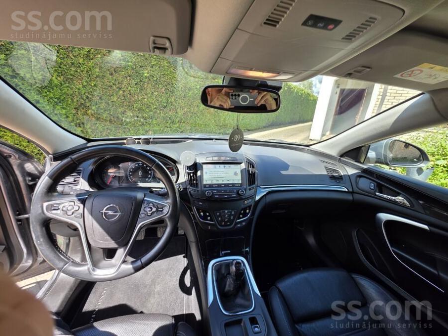 Grey Opel Insignia 2016 in Jelgava, with an engine capacity of 2.00 L and mileage of 240 thousand km for 6500 €, photo 8 on AUTOMOTO.COM.LV