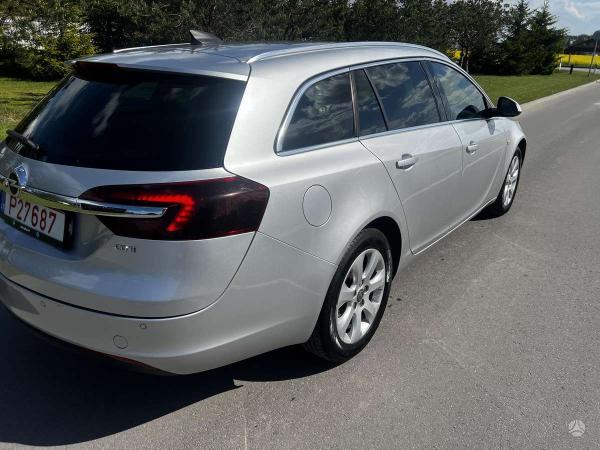 Grey Opel Insignia 2016 in Vilkaviskis, with an engine capacity of 1.60 L and mileage of 222 thousand km for 5699 €, photo 5 on AUTOMOTO.COM.LV