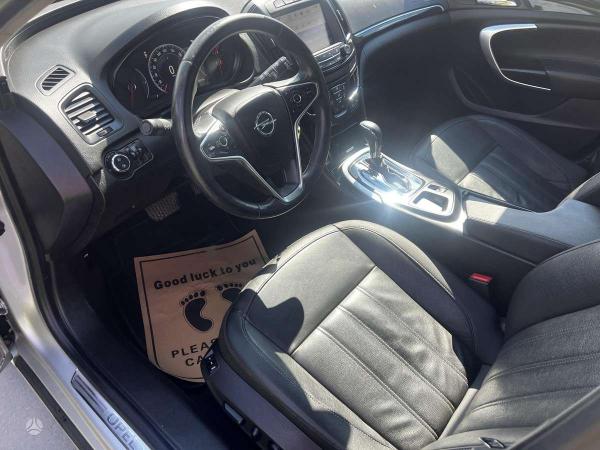 Grey Opel Insignia 2016 in Vilkaviskis, with an engine capacity of 1.60 L and mileage of 222 thousand km for 5699 €, photo 9 on AUTOMOTO.COM.LV