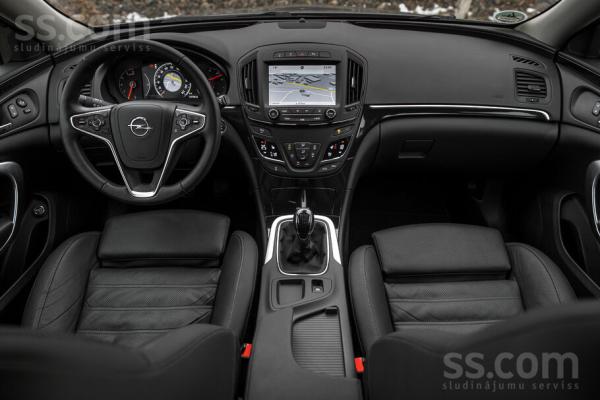 Opel Insignia 2016 in Jelgava on AUTOMOTO.COM.LV Grey Opel Insignia 2016 in Jelgava, with an engine capacity of 2.00 L and mileage of 240 thousand km for 6300 €, photo 7 on AUTOMOTO.COM.LV