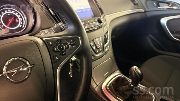 Pelēks Opel Insignia 2016 Rīga, ar dzinēja tilpumu 1.60 L un nobraukumu 182 tūkst. km par 6700 €, foto 7 vietnē AUTOMOTO.COM.LV