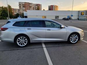 Grey Opel Insignia 2017 in Vilnius, with an engine capacity of 1.96 L and mileage of 126 thousand km for 12899 €, photo 4 on AUTOMOTO.COM.LV