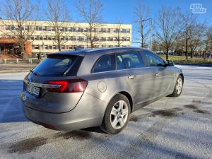 Grey Opel Insignia 2017 in Siauliai, with an engine capacity of 2.00 L and mileage of 180 thousand km for 6250 €, photo 5 on AUTOMOTO.COM.LV