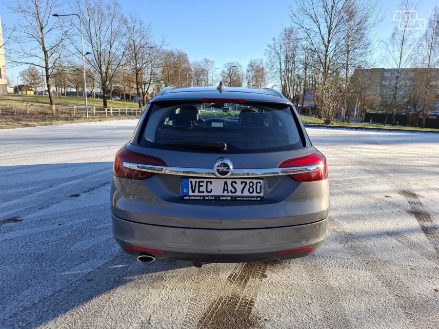 Grey Opel Insignia 2017 in Siauliai, with an engine capacity of 2.00 L and mileage of 180 thousand km for 6250 €, photo 6 on AUTOMOTO.COM.LV