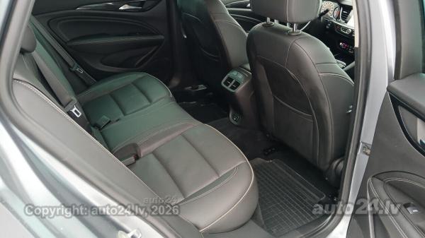 Grey Opel Insignia 2017 in Parnu, with an engine capacity of 2.00 L and mileage of 150 thousand km for 11999 €, photo 11 on AUTOMOTO.COM.LV