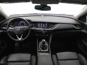 Grey Opel Insignia 2017 in Vilnius, with an engine capacity of 2.00 L and mileage of 159 thousand km for 10399 €, photo 2 on AUTOMOTO.COM.LV