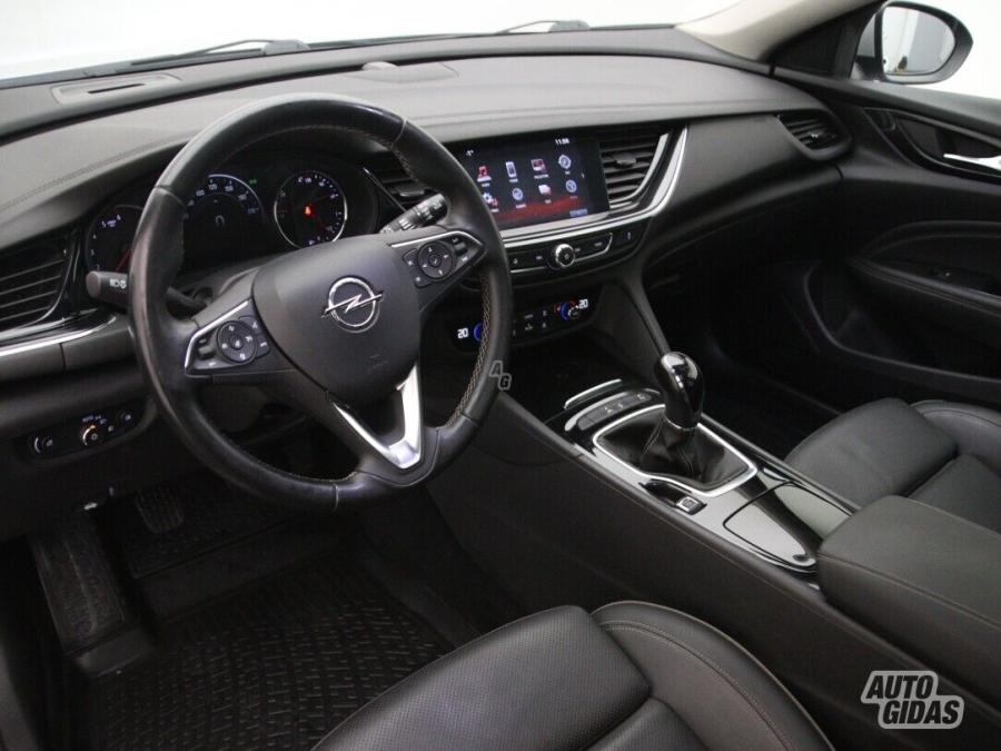 Grey Opel Insignia 2017 in Vilnius, with an engine capacity of 2.00 L and mileage of 159 thousand km for 10399 €, photo 16 on AUTOMOTO.COM.LV