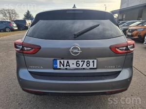 Grey Opel Insignia 2017 in Talsi, with an engine capacity of 2.00 L and mileage of 149 thousand km for 9800 €, photo 7 on AUTOMOTO.COM.LV